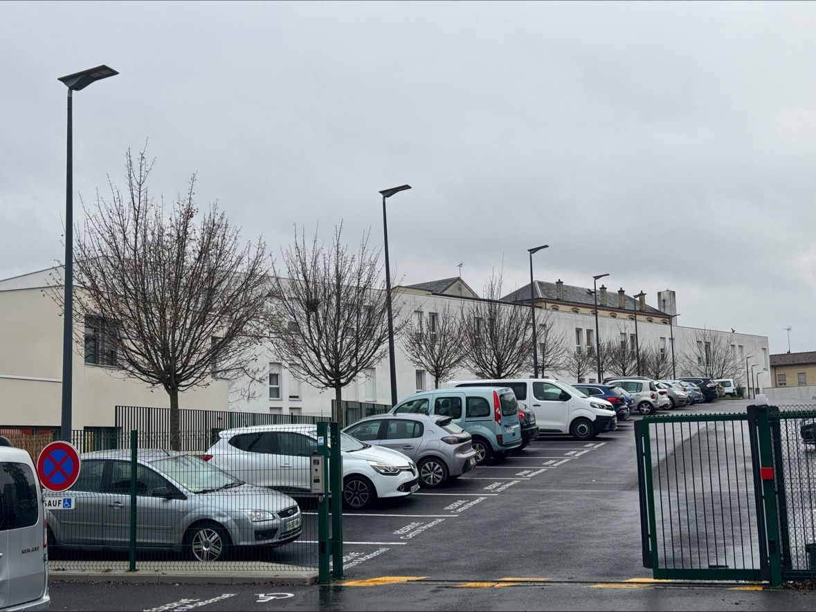 Parking d'une association à Reims - Prolum